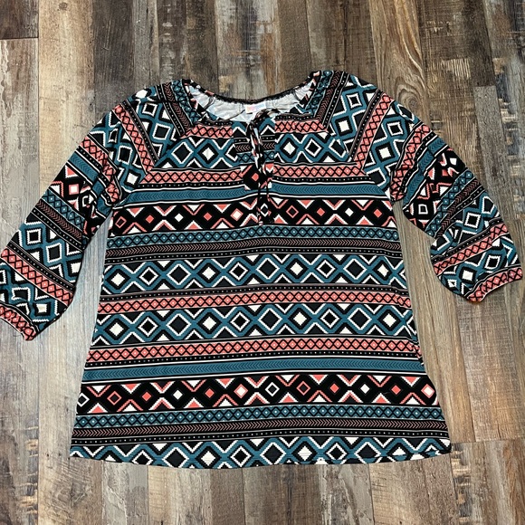 LuLaRoe | Tops | Lularoe Debra Size L Nwt | Poshmark